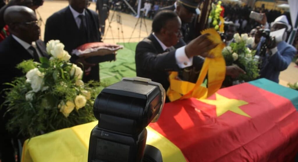 Pr. Joseph OWONA : Les égards du parti et de la patrie - Site Web ...